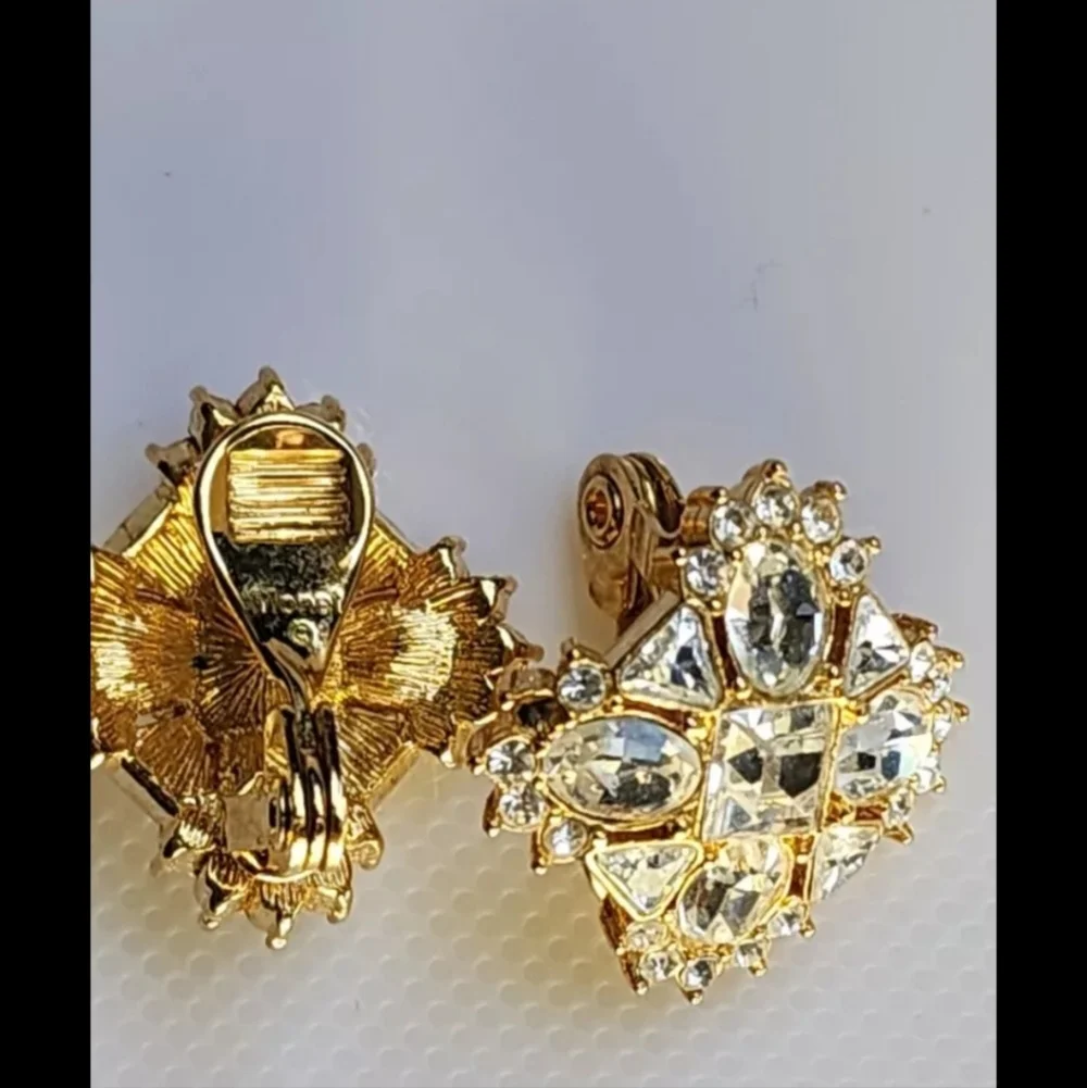 Monet | Jewelry | Monet Clear Rhinestone Crystal Earrings Gold Tone ...